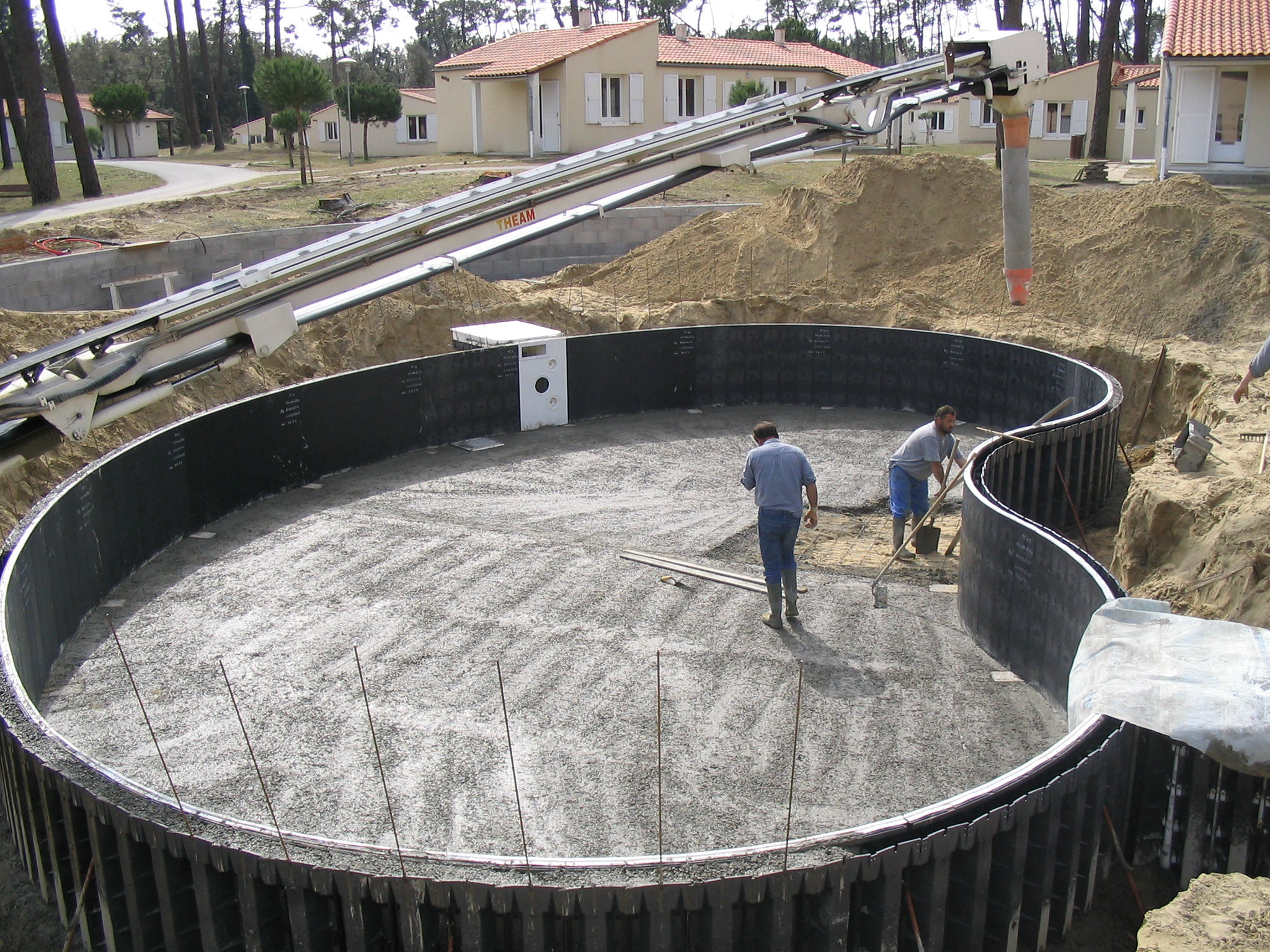 Home - Desjoyaux Pools